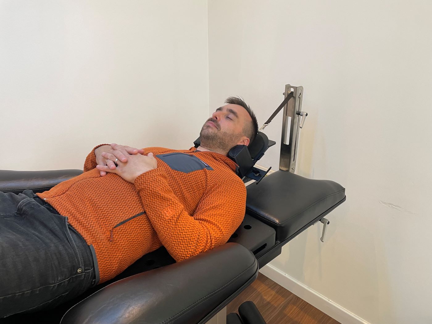 How To Treat Bulging Cervical Discs With IDD Therapy Spinal ...